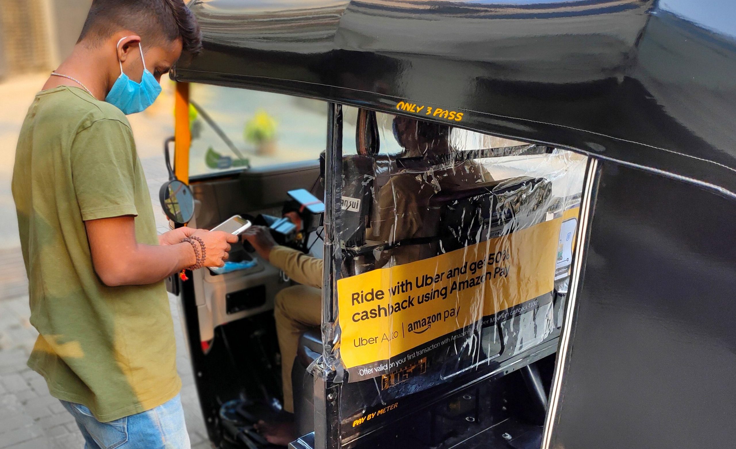 Uber and Amazon Pay partner to install safety screens in 40,000 Uber ...